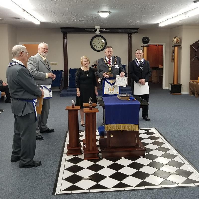 GOLDEN TROWEL AWARD (March23, 2019)